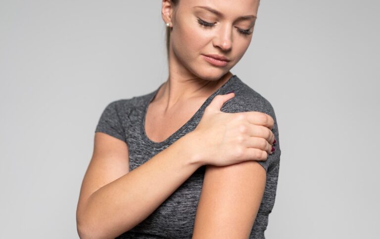 Shoulder Sprain - DR+ Medical & Paincare